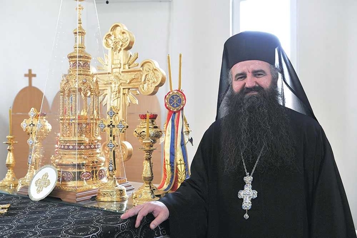 Cine este preotul Ciprian Grădinaru din București. Se spune că e ...