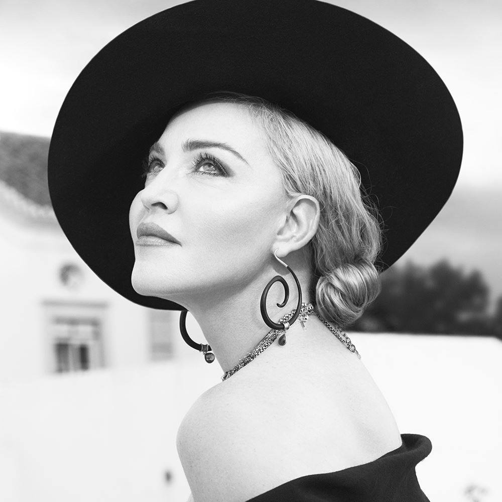 Madonna „a trebuit să fie readusă la viață” / Medicii i-au spus ...