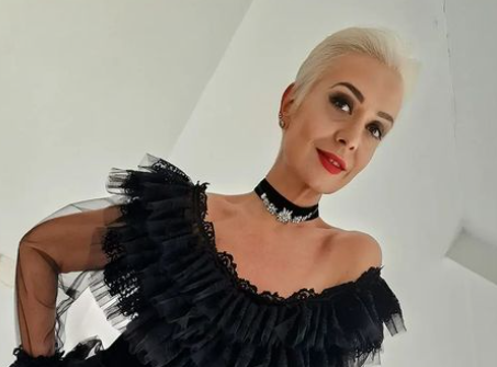 Monica Anghel, schimbare radicală în carieră / Artista a absolvit ...